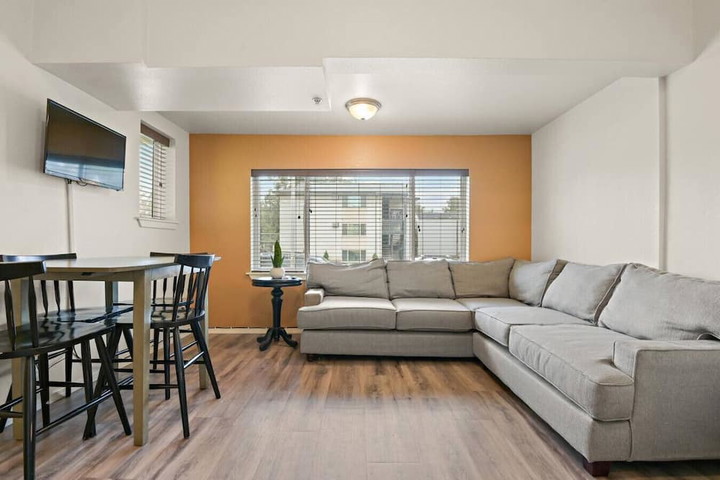 Maple Manor Central Retreat - Spokane, WA