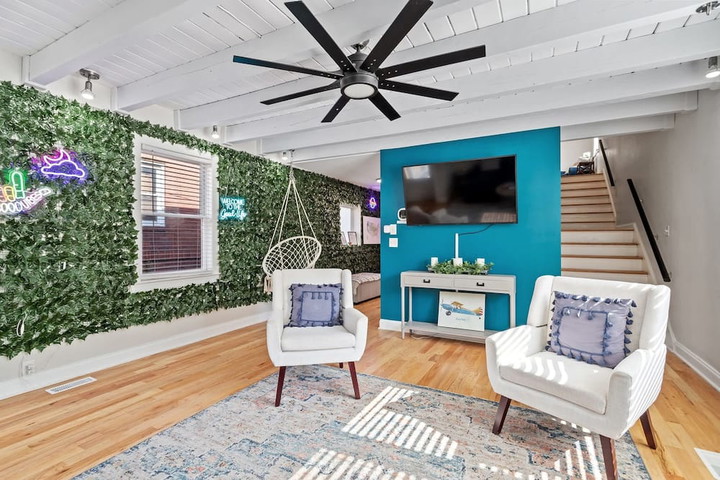Downtown Raleigh | Sleeps 15 | Game Yard & Parking - Raleigh, NC