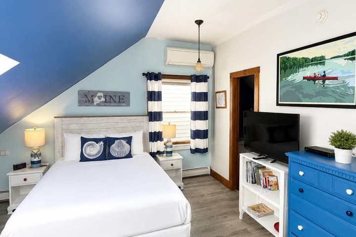 Towne Motel Camben Room #18 - Rockland, ME