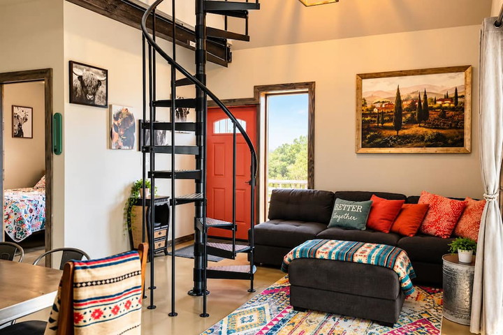 Modern Longhorn Cabin With Views-near Hidden Falls Park-2 Acres, 2 Min To Lake - Spicewood, TX