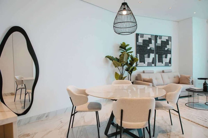 Seafront Luxury Apt W/ Infinity Pool & Spa - Limassol