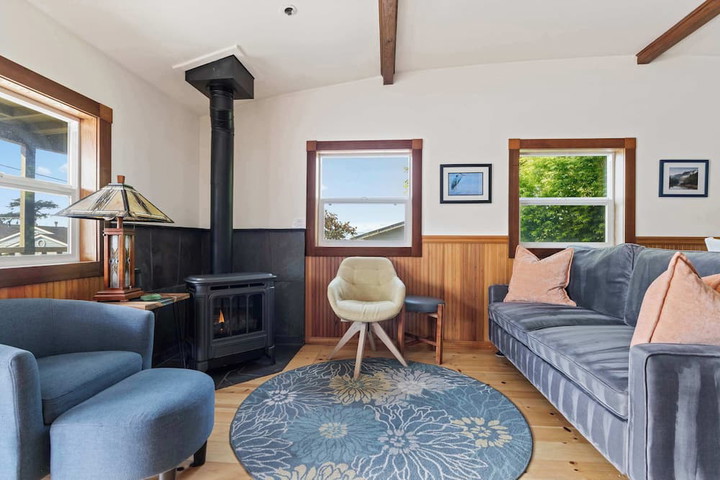 Dog-friendly Beach Cottage | Bbq+patio+king Bed - Bodega Bay, CA