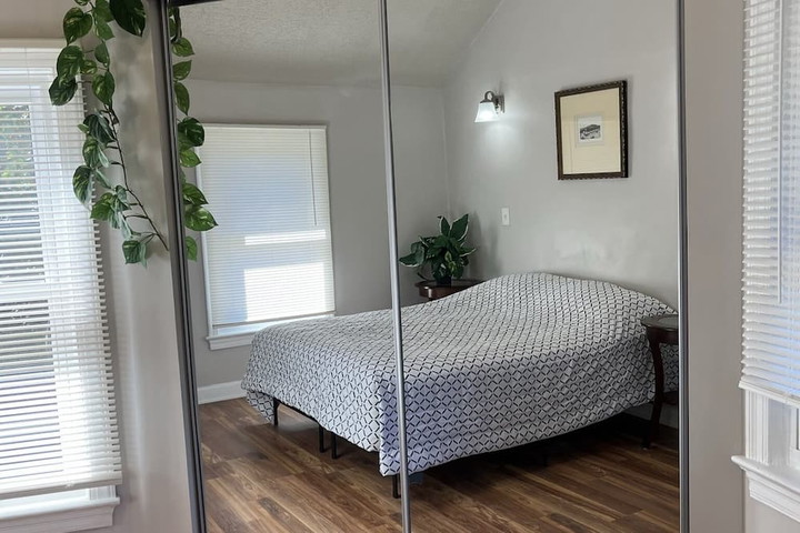 Entire 3 Bedrooms/2 Bathrooms Fence Yard, Near Costco, Sam's - Gaithersburg, MD