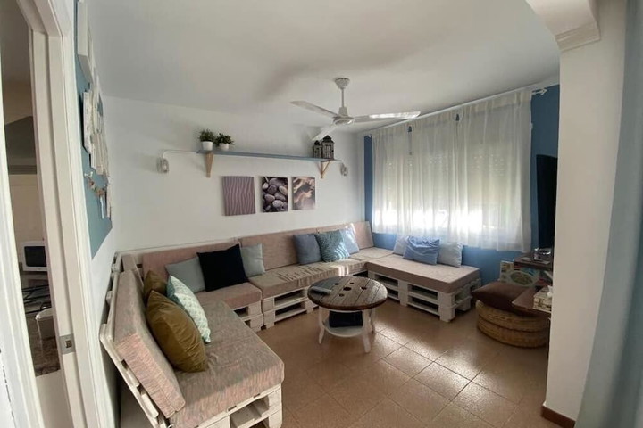 Casa De Vacaciones "Lola's Beach House" Con Vistas Al Mar, Piscina Privada Y Wi-fi - Cunit