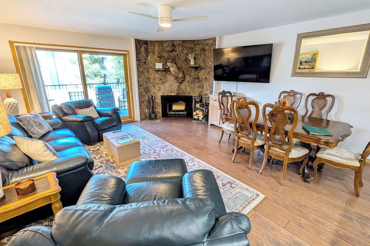 Spacious Condo W/ Free Wifi, Parking, Heated Pool, Hot Tubs, Skier Shuttles - Beaver Creek, CO
