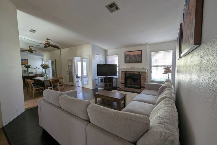 Furnished 3br Cul-de-sac Home W/ Utilities, Office, Pool, Garage, Add'l Upgrades - Henderson, NV
