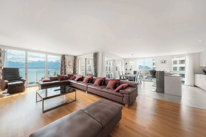Luxury Apartment In Montreux With Panoramic Views - ブベー