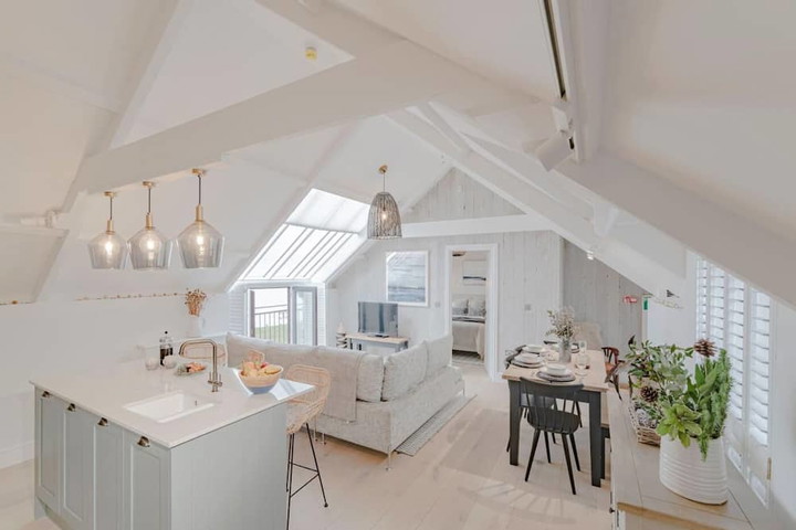 3 Bed In Bridgend (Oc-86494) - Bridgend