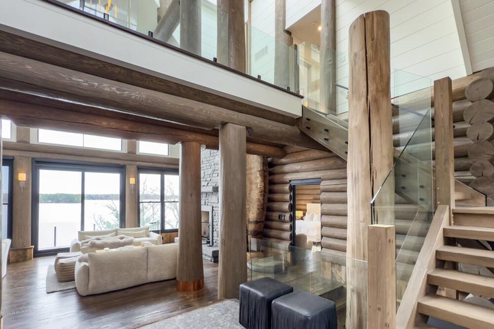 9 Bed 9 Bath Log Home On Lake Muskoka - Bracebridge