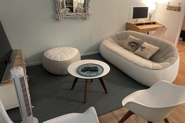 House For 2 To 6 Adults Near Place Des Lices And Beach, Swimming Pool, 2 Parking Spaces - Saint-Tropez