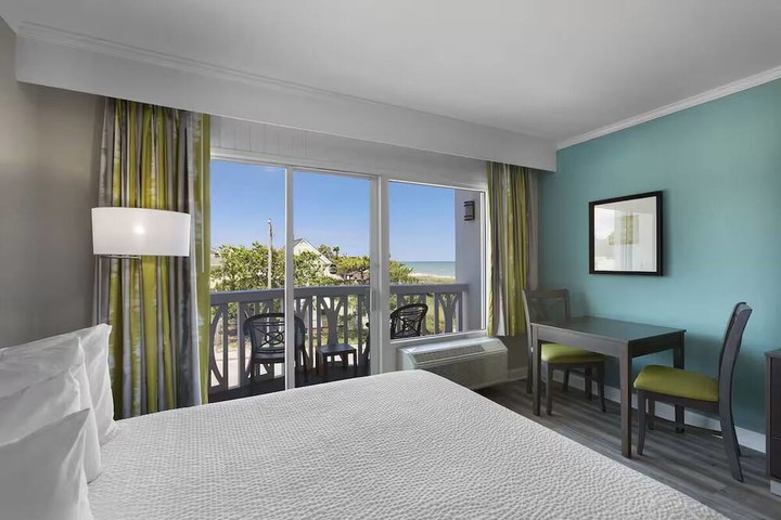 4 Units | Oceanfront Myrtle Beach | North Ocean Blvd Views - Myrtle Beach