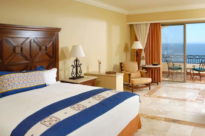 Junior Suite @ Pueblo Bonito Sunset Beach Sleeps 4 - Cabo San Lucas
