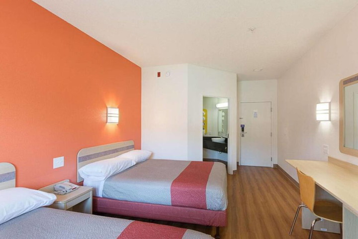 2 Full Beds | Premium, Micfridge - Elgin, SC