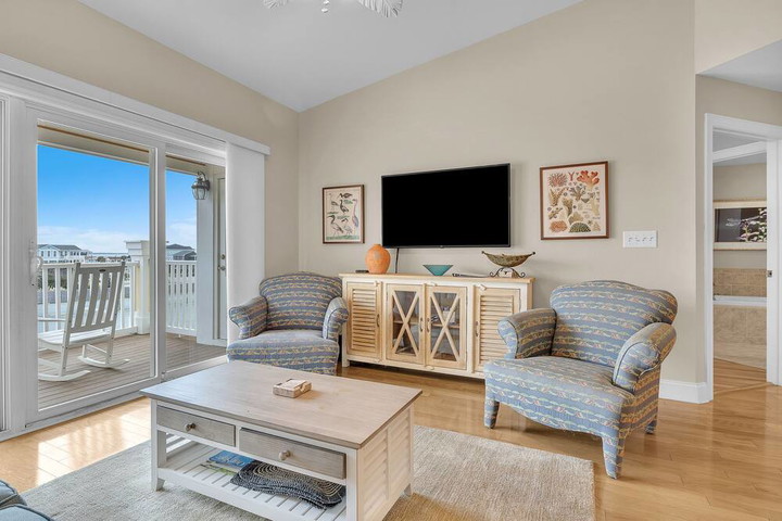 Mystic Shore: Spacious Condo Across From Oak Island Pier - Oak Island, NC