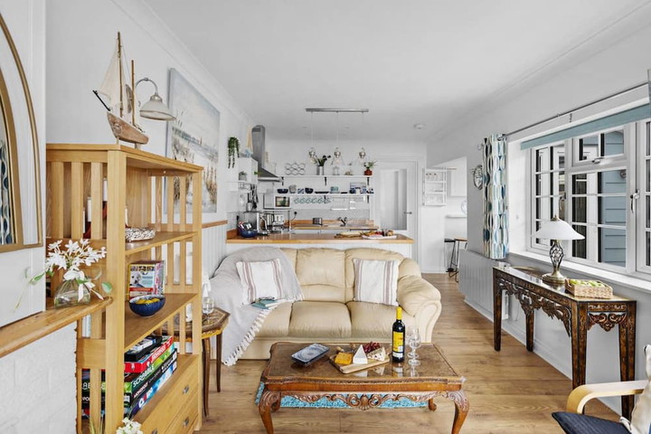 The Boathouse - Panoramic Sea View Retreat, Near Town, Marina & Beach And Parking - Torquay
