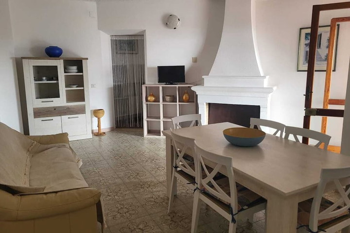 Sea View Apartment With Free Parking In The Courtyard 30 Meters From The Sea On Offer - Dorgali