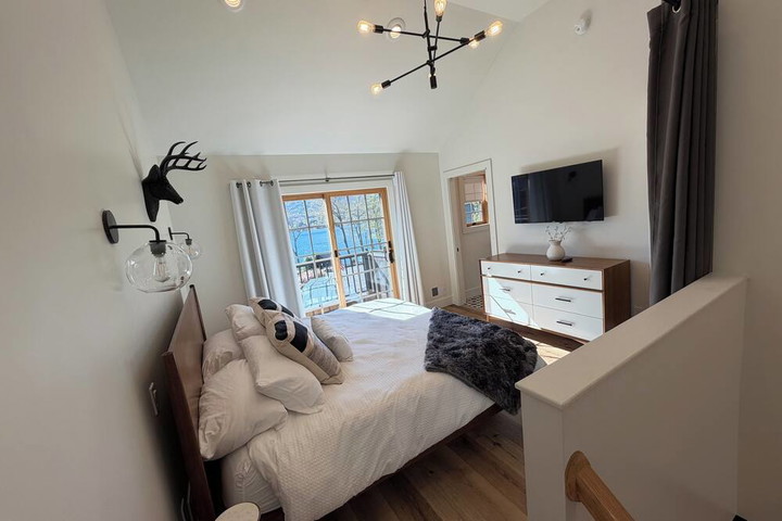 Deluxe Lodge Lakefront On Lake George #4 - Lake George, NY