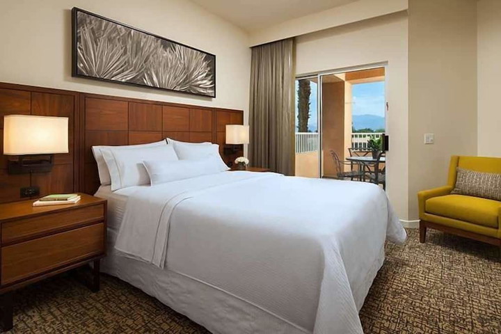 Palm Springs | Desert Friends Retreat | Pool + Golf | 2br - Indian Wells, CA