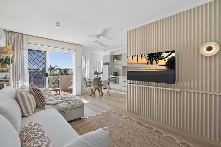 Coastal Beachside Rooftop Retreat 2 Bedroom Apartment - Maroochydore