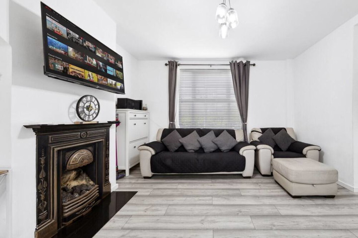 Bromley - Modern Apt - Sleeps 6 - Free Parking - Central London 25mins By Train - Greenwich