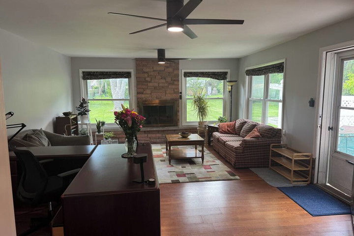 Large House Rental In Historic Area - Carmel, IN