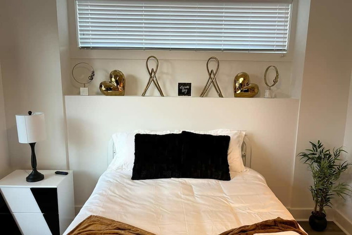 Greenville | 2 Queen Bedrooms, Sofa Bed & Patio - Piedmont, SC