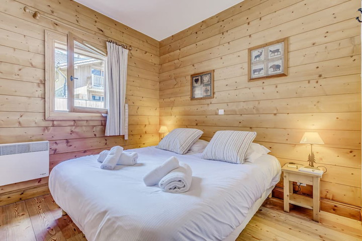 Champagny En Vanoise : 3 Pièces Pour 6 Pers. Avec Wifi Et Parking - Courchevel 1850