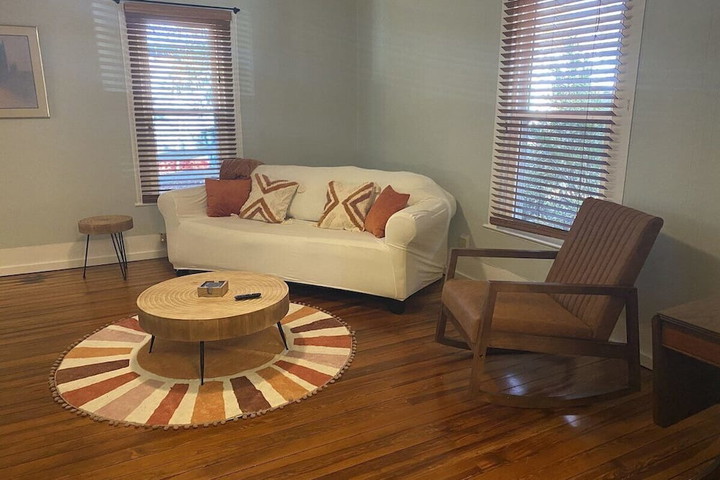 Vintage Cottage Less Than 3 Mi From Duke Hospital - Chapel Hill, NC