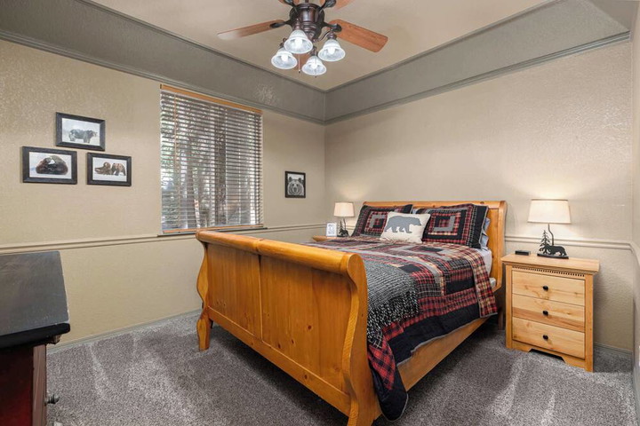 Lazy Bear Lodge | Rustic Luxe Cabin W/ Spa + Game Room - Shaver Lake, CA