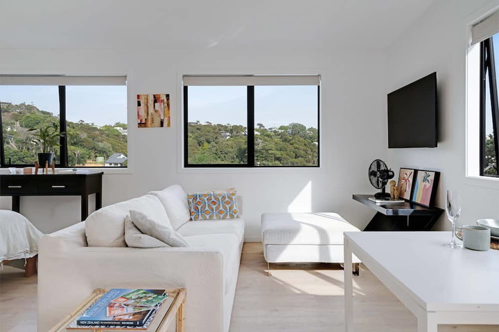 The Lookout Coastal Studio For Two - Waiheke Island