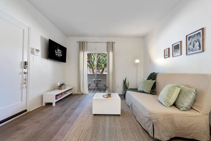 1br Bright Domain Apt W/ Pool, Tennis & Parking - Austin, TX