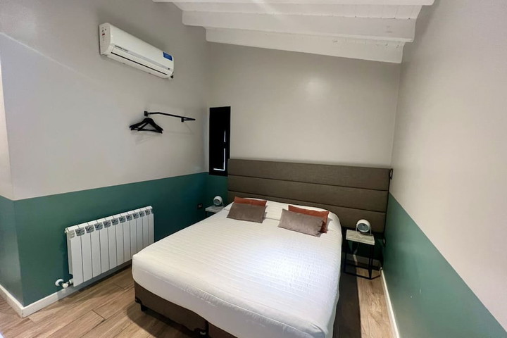 Double Queen Size With Shared Bathroom - Mendoza