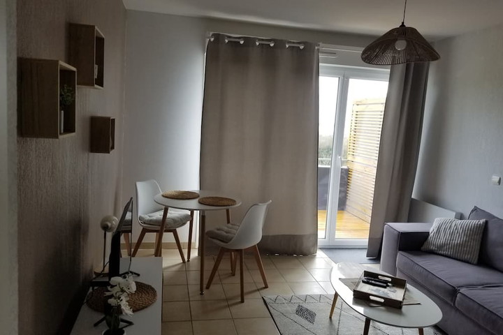 Appartement T2 Calme Et Lumineux Avec Balcon Proche Citadelle De Blaye - Blaye