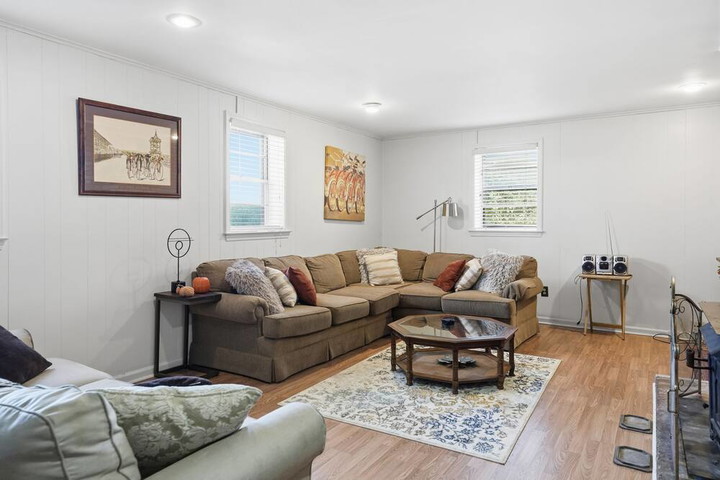 Memphis Stay Near Graceland-sleeps 10 - Southaven, MS