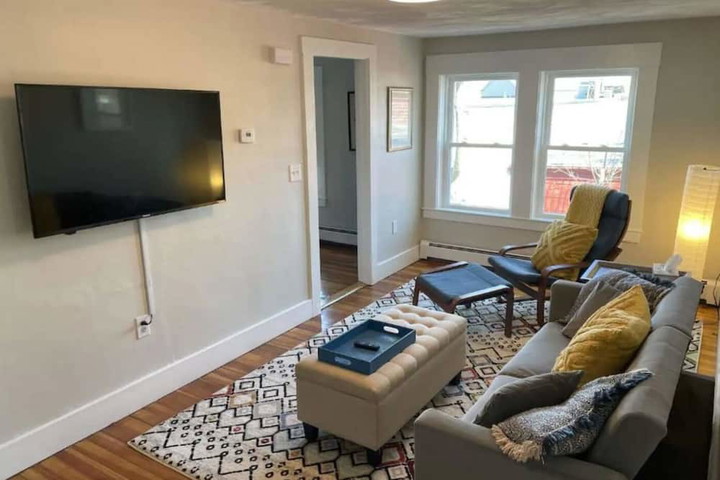 Spacious 3-bedroom Apartment In Lovely Millis With Ac, Wifi - Franklin, MA