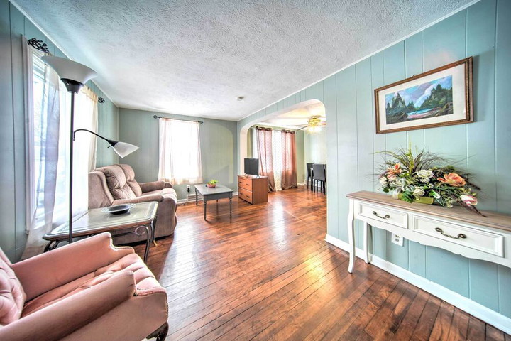 Eastlake Home W/ Patio < 1 Mi To Lake Erie! - Willoughby, OH