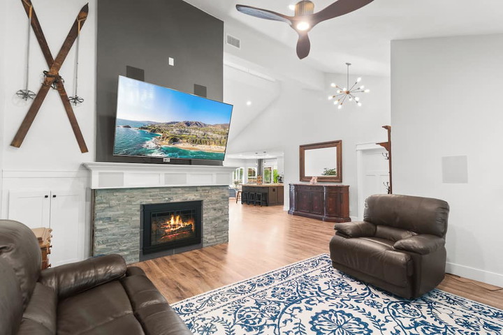 4br Luxury Foothill Estate. 30+ Day Stays. Insurance & Corporate Relocation - Rancho Cucamonga, CA