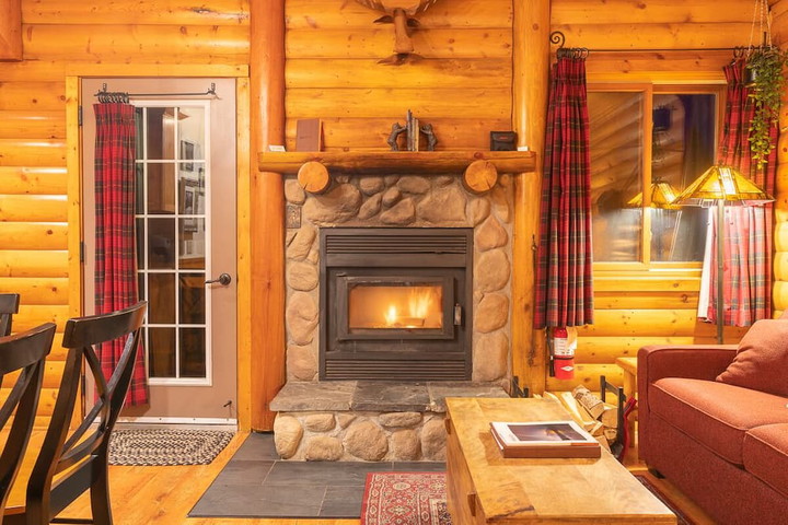 Family Superior Two Bedroom Cabin - Lake Louise