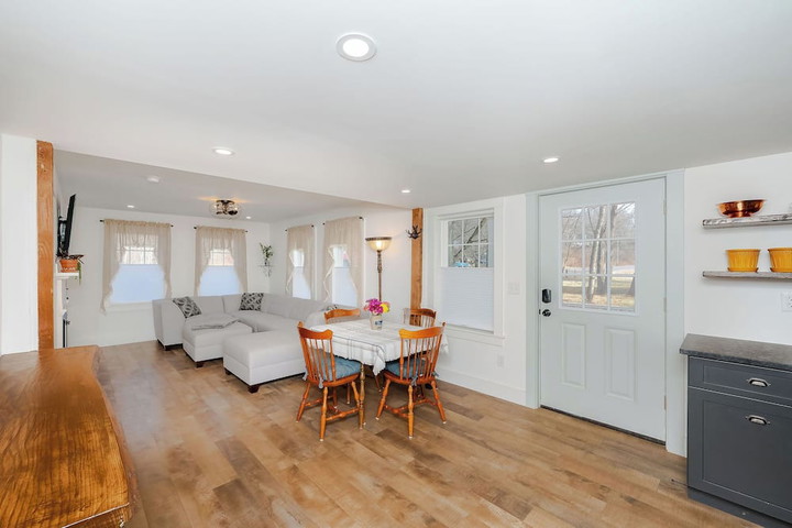 Welcome To Willow Brook Farm.  A Completely Updated 1790 Farmhouse! - Dover, NH