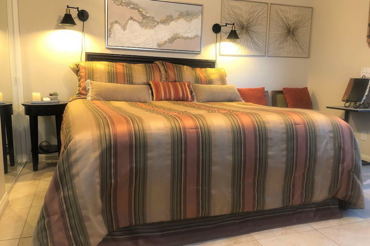 Private Pool Casita - King Bed, Mountain View, Super Private! - Palm Desert, CA