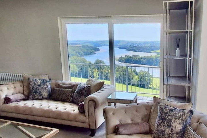 The Waterfront House 9 Minutes Drive To Kinsale,6 Bedrooms , Sleeps 19 Guests. - Bandon