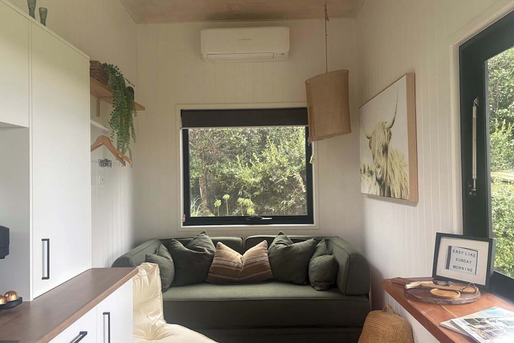 The Lily Pad Tiny Home  Peaceful Hinterland Retreat - Maleny