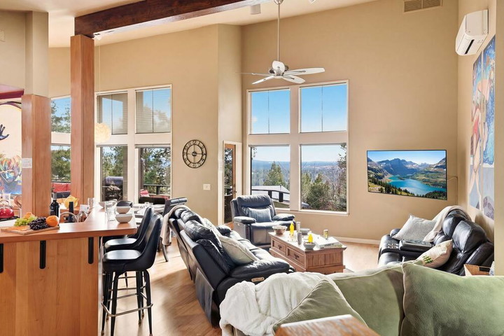 Hot Tub, Cold Plunge & Fire Pit · Mountain Views - Bend, OR