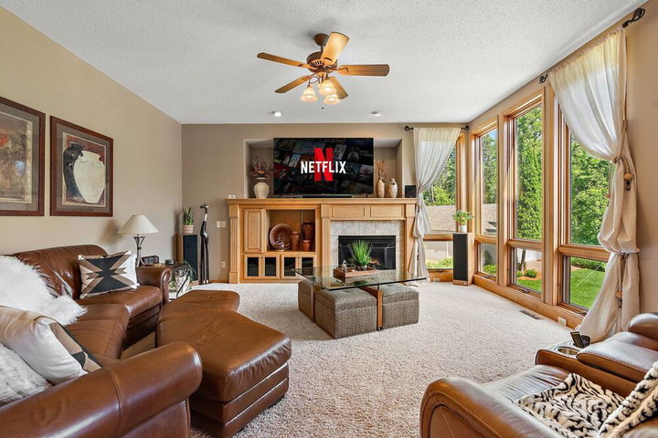 Lux Retreat 5 Acres- Pool/hot Tub/tiki Bar/fire Pit/game Room- Great For Groups! - Lakeville, MN