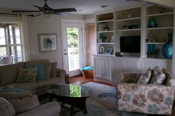 Beautiful Family Friendly Cottage, Paddle Boards, Bikes Kayaks Golf Cart Rental - Carolina Beach, NC