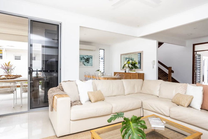 Luxury Beachside Home With Pool - Pet Friendly, School Holiday Discounts - Kingscliff