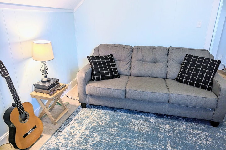 Cottage On Cove - Appartement Privé Près Du Lac éRié Et Du Centre-ville - Parma, OH