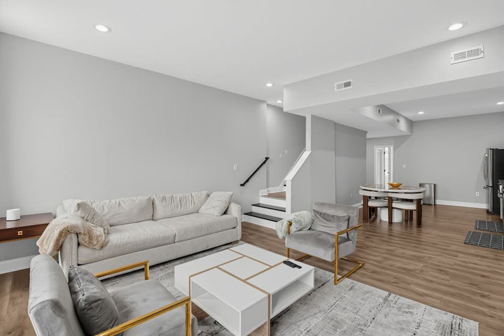 New! Expansive Urban Canvas In Baltimore - Parkville, MD