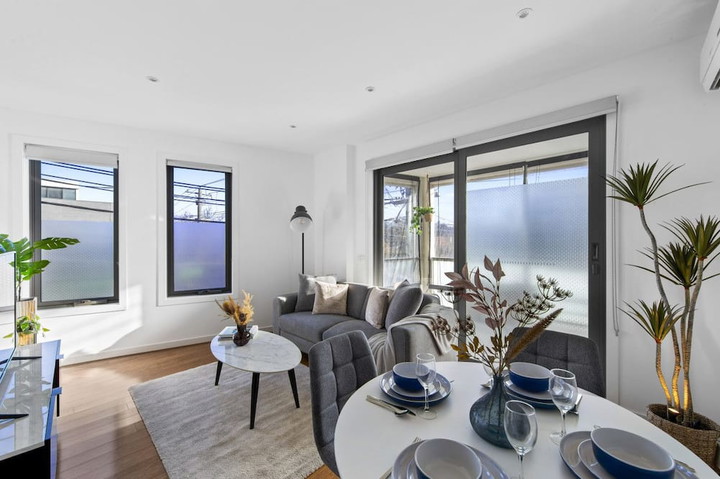 Stylish Serenity At Orrong - St Kilda