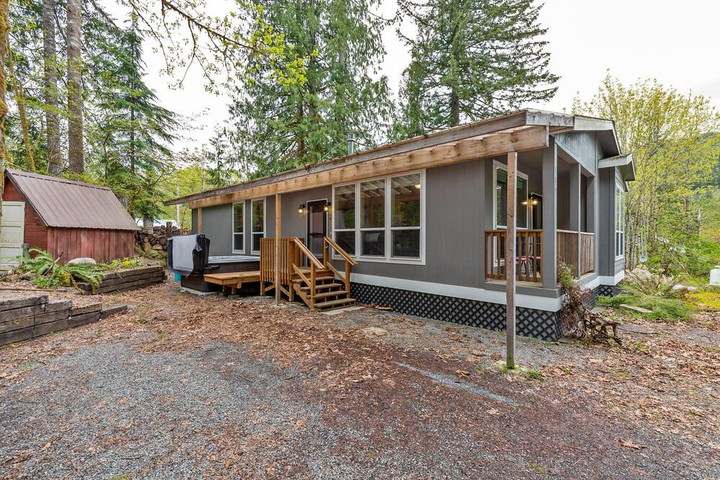 Hart Haus At Stevens Pass- Spacious W/ Hot Tub, Ev Charger, Close To Hikes! - Cascade Mountain, WA